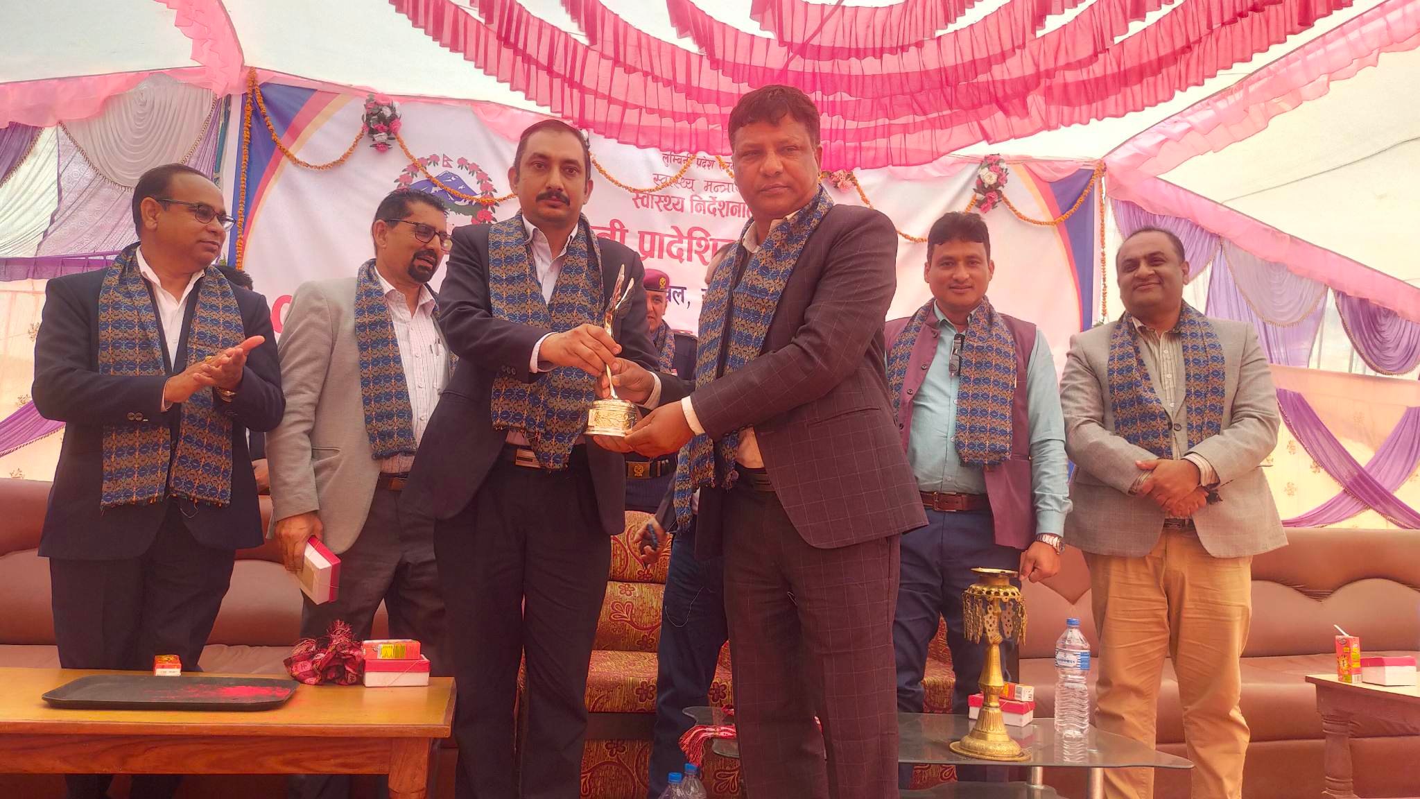 बिरामीलाई भरोसा दिलाउन सक्नेगरी उपचार गर्नुपर्छः प्रदेश ...